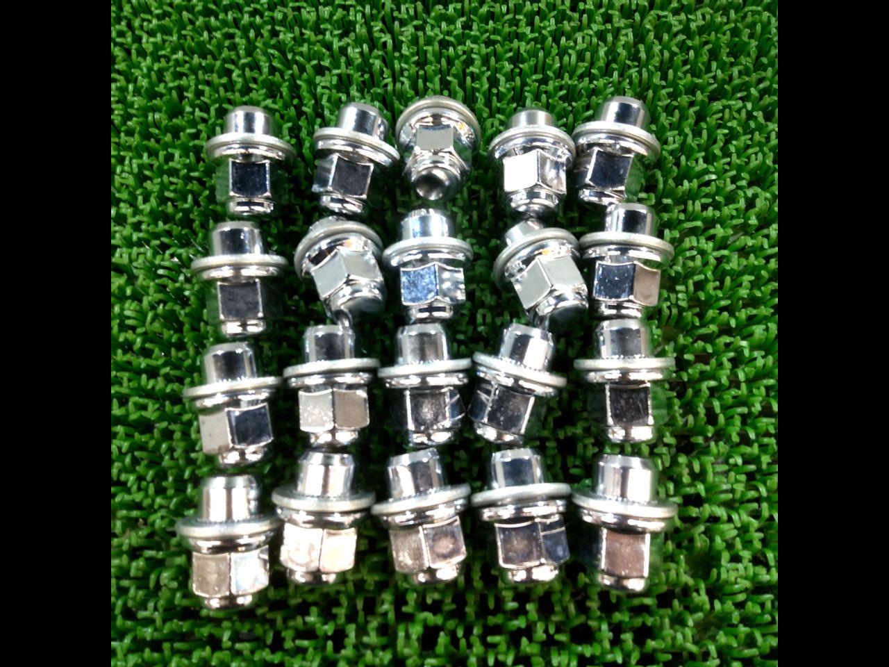 TOYOTA 純正平座ナット 20個セット M12xP1.5 21HEX | カー用品 タイヤホイール関連 取付ナットを通販で購入する | 中古カー＆バイク用品の販売ならアップガレージ