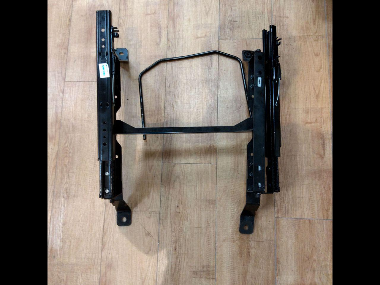 RECARO リクライニングシートレール ※運転席側(RH) | カー用品 シート シートレール(レカロ)を通販で購入する | 中古カー ...