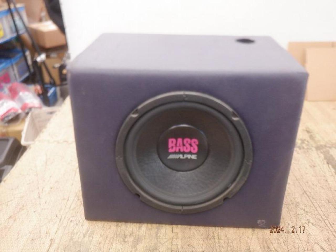 ALPINE BASS 10インチウーハー | カー用品 スピーカー サブウーハースピーカーを通販で購入する | 中古カー＆バイク用品の販売 ...