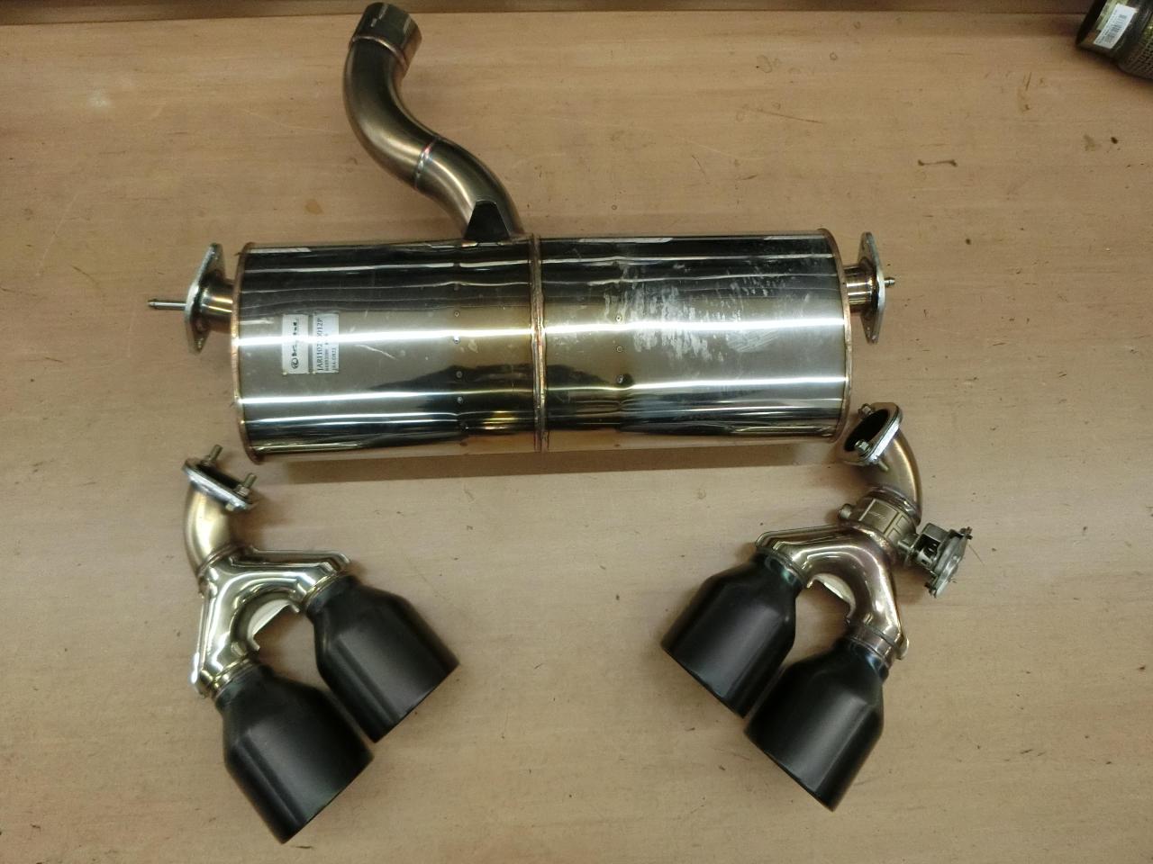 KUHL RACING スラッシュカット4テールマフラー 【90 スープラ】 | カー用品 吸気・排気系 マフラーを通販で購入する | 中古カー＆バイク用品の販売ならアップガレージ