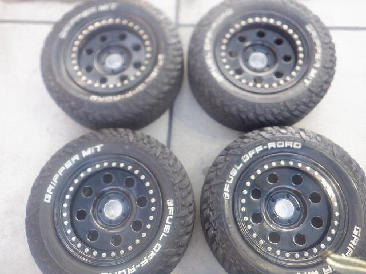 値下げしました6GI GEAR METAL ROCK + FUEL OFF ROAD GRIPPER M/T | カー用品 タイヤホイール ...