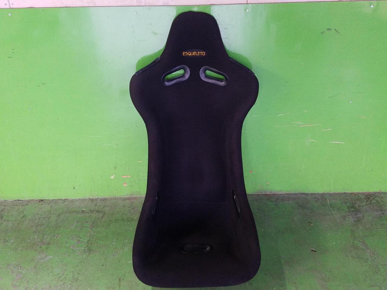 ESQUELETO TYPE-3 | カー用品 シート フルバケットシート(その他)を通販で購入する | 中古カー＆バイク用品の販売ならアップガレージ