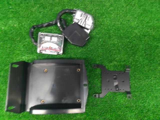 【大幅値下げ!】VANCE&HINES(バンスアンドハインズ) 61001A FUELPAK LED N/A ソフテイル | バイク用品 ...