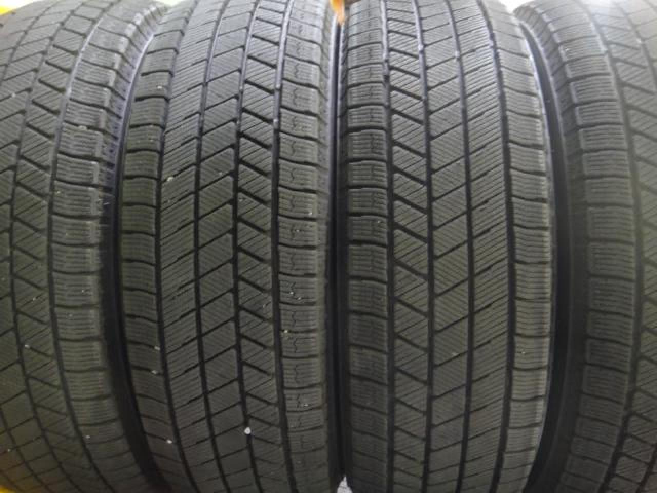 BRIDGESTONE BLIZZAK VRX3 195/65R15 4本セット | カー用品 スタッドレスタイヤ 15インチスタッドレスタイヤを通販で購入する | 中古カー＆バイク用品の販売 ...