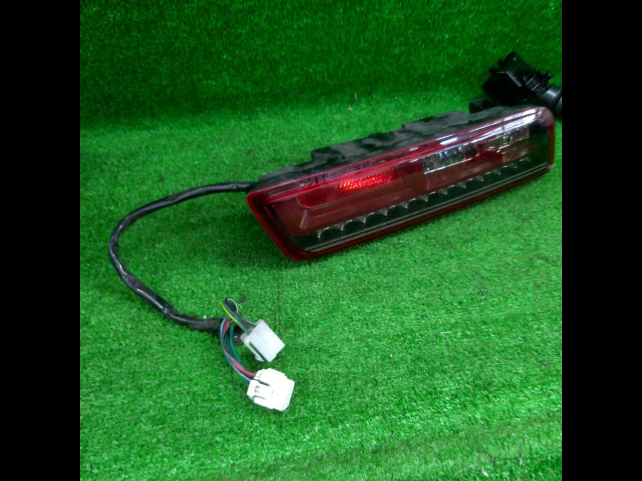 ☆爆安!!在庫処分特価☆LCK619 LED シーケンシャル テールレンズ 運転席のみ | カー用品 ボディパーツ テールレンズを通販で購入する | 中古カー＆バイク用品の販売ならアップガレージ