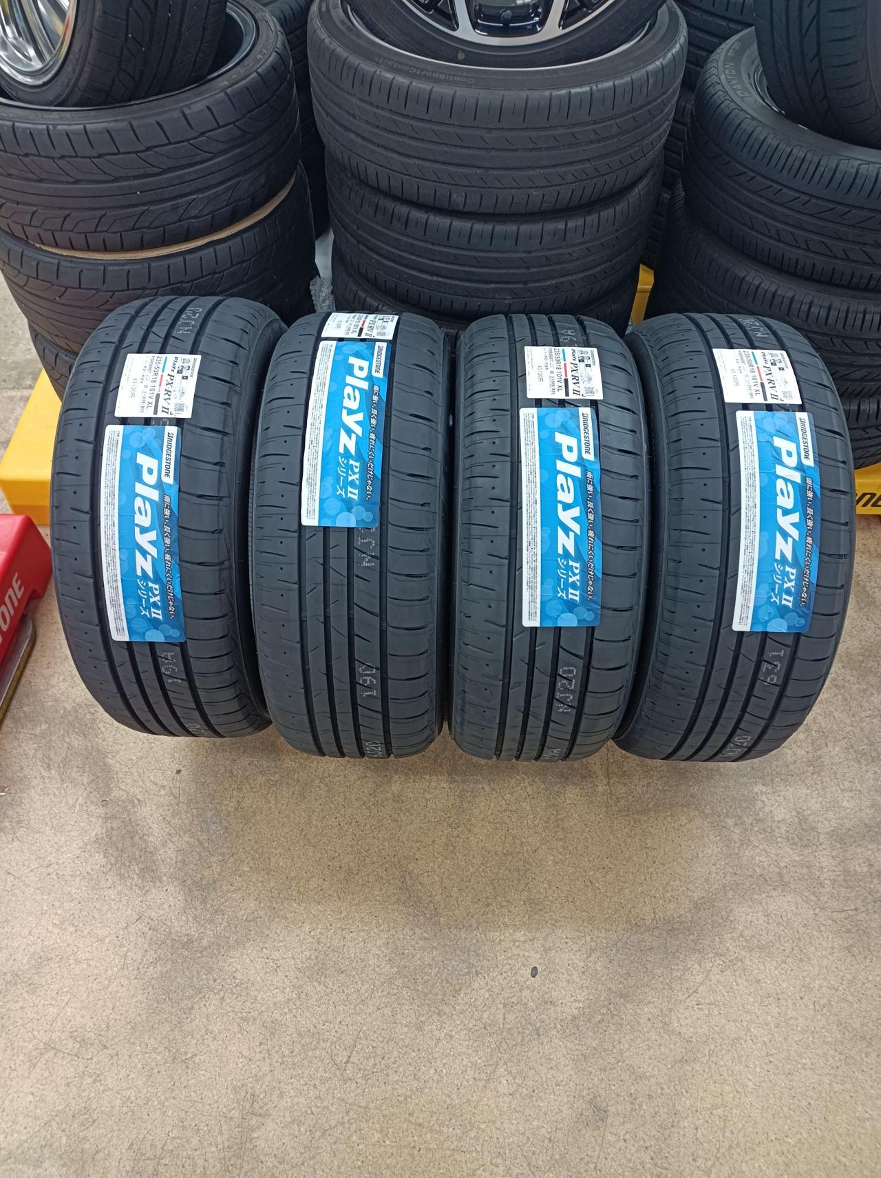 BRIDGESTONE Playz PX-RVⅡ 101V | カー用品 タイヤ 18インチタイヤを通販で購入する | 中古カー＆バイク用品の販売ならアップガレージ