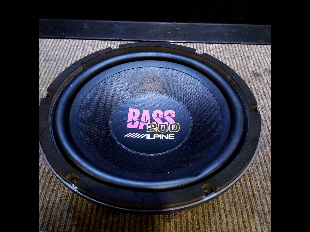 【ALPINE】BASS 200サブウーハースピーカー | カー用品 スピーカー サブウーハースピーカーを通販で購入する | 中古カー＆バイク ...