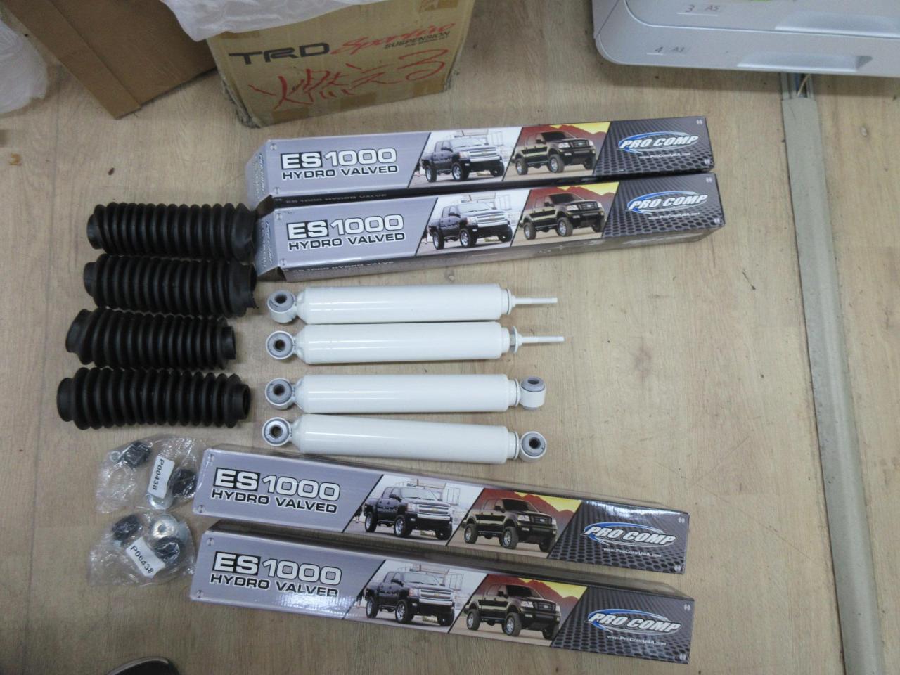 PRO COMP ES1000 12150x2本 12051x2本 | カー用品 足まわり ショックを通販で購入する | 中古カー＆バイク用品の販売ならアップガレージ