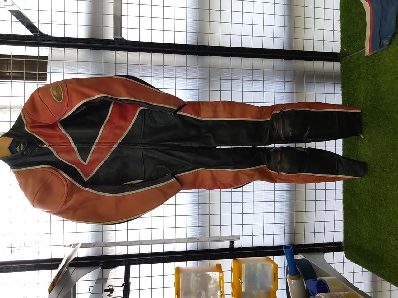 【KUSHITANI】 Lサイズ レーシングスーツ | バイク用品 ウエア レーシングスーツ(二輪)を通販で購入する | 中古カー＆バイク用品の販売ならアップガレージ