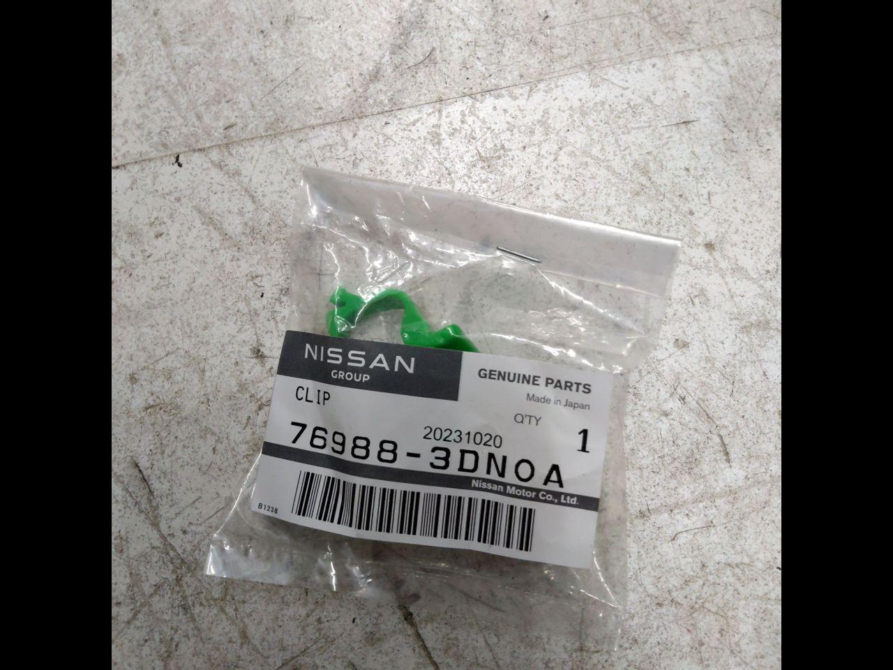 日産純正(NISSAN)クリップ緑 【76988-3DN0A】 | カー用品 その他(カー用品) その他カー用品を通販で購入する | 中古カー ...