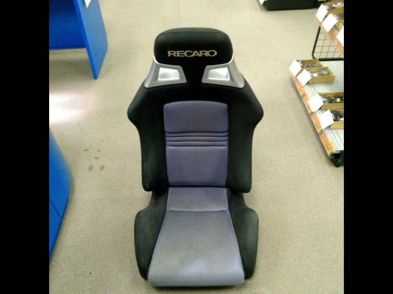 【RECARO】SR-11 SK100 | 中古品 | アップガレージ 埼玉大宮店 | カー用品 シート リクライニングシート(レカロ)を通販 ...