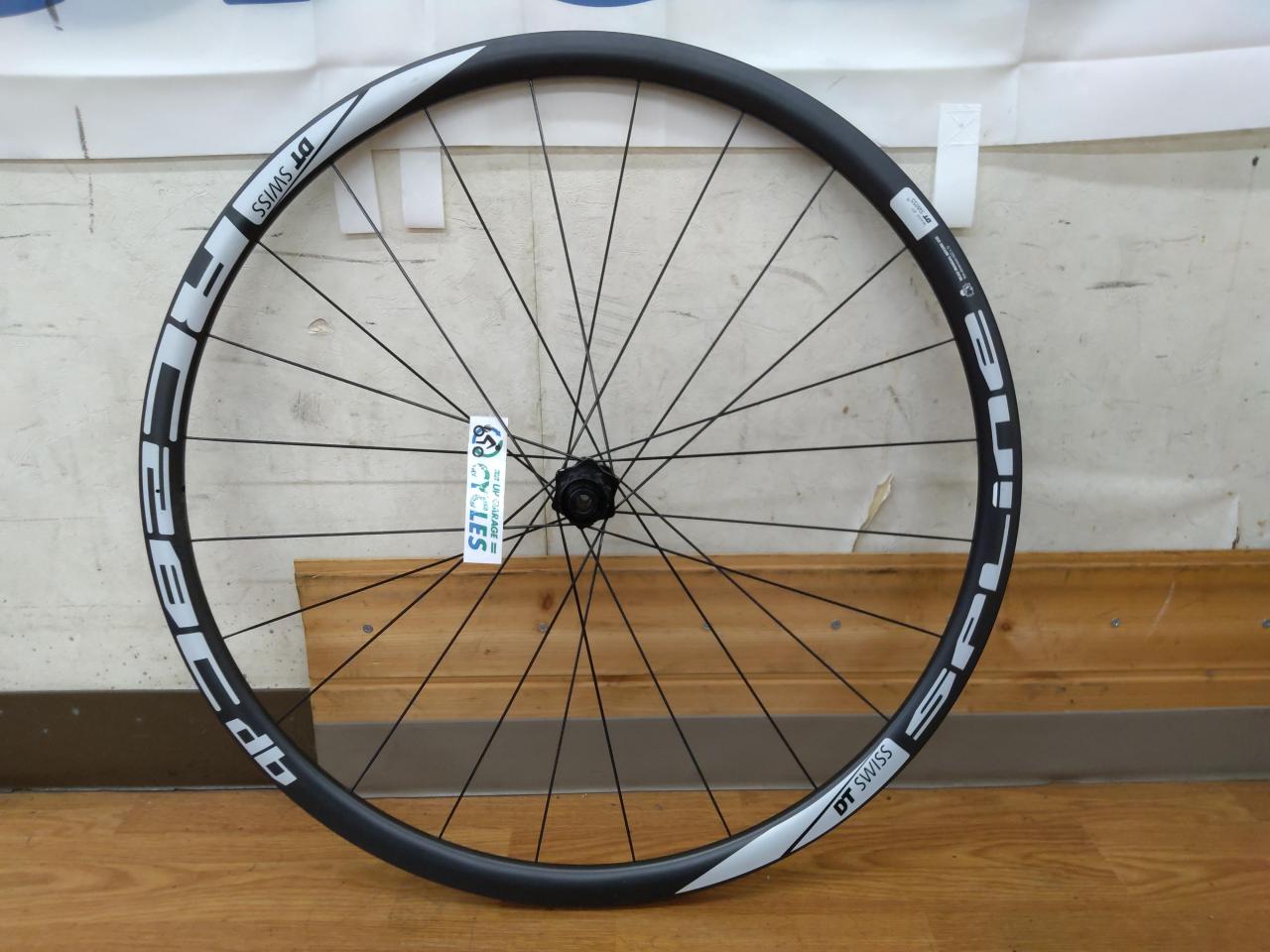 2大特価 DT SWISS RC28C DB SPLINE 622×15C カーボンチューブレスレディ ホイール リア1本 | ホイールを通販 ...