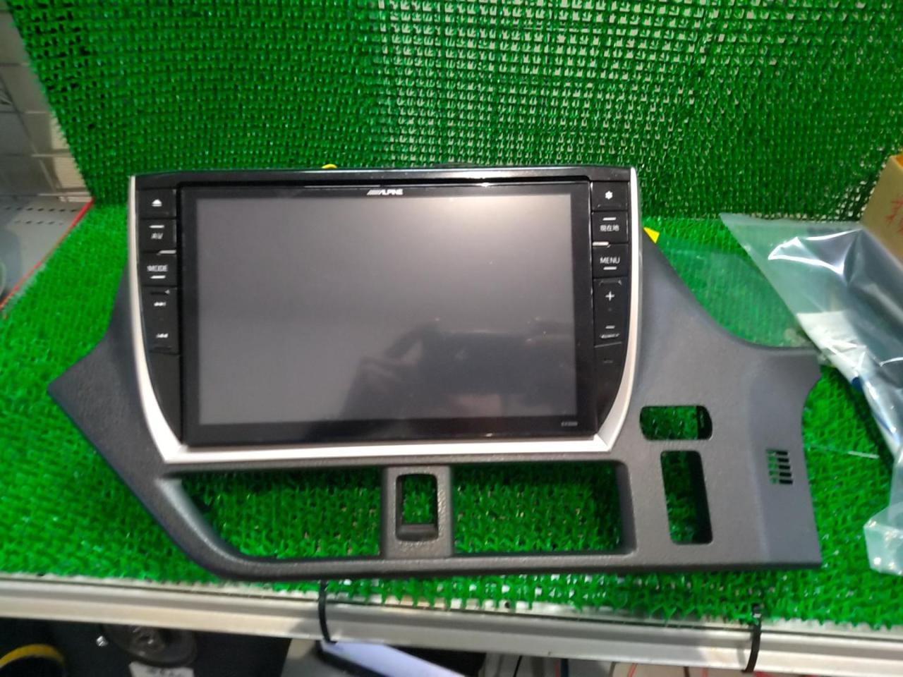 ALPINE EX1000-EQ 【エスクァイアにふさわしいデザインと装着美を実現。】 ’14年モデル | 中古品 | アップガレージ 相模原中央店 | カー用品 カーナビ(地デジ） AV一体 ...