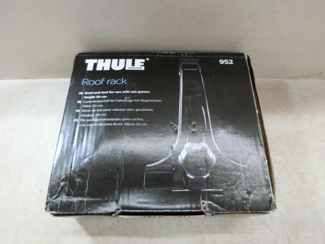 THULE 952 雨どい車用ベースフット スクエアバー用 | カー用品 キャリアを通販で購入する | 中古カー＆バイク用品の販売ならアップガレージ