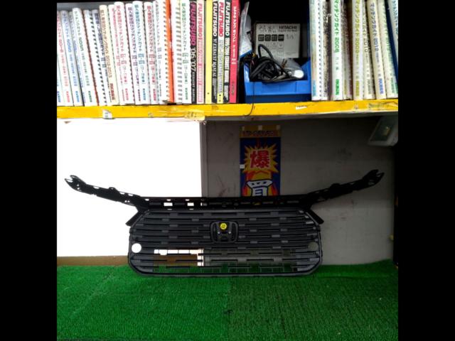 ホンダ純正 WR-V 5BA DG5 フロントグリル | カー用品 ボディパーツ グリルを通販で購入する | 中古カー＆バイク用品の販売なら ...