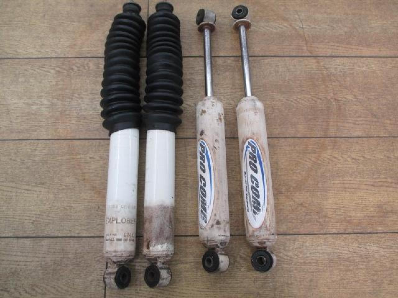 ★値下げしました!!★ PRO COMP ES1000 【ジムニー/JB23W】 | カー用品 足まわり ショックを通販で購入する | 中古カー＆バイク用品の販売ならアップガレージ