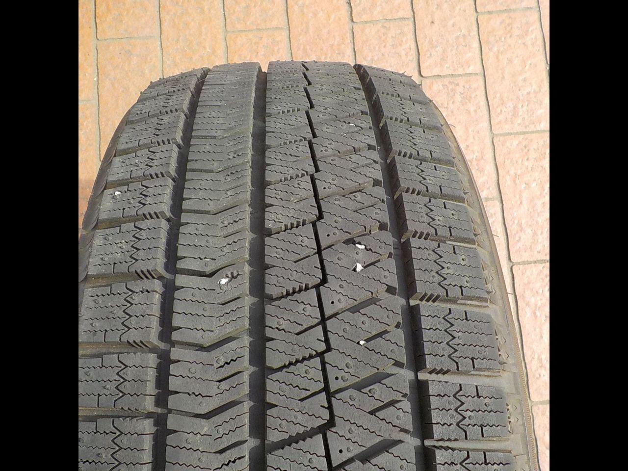 BRIDGESTONE(ブリヂストン) BLIZZAK VRX2 | カー用品 スタッドレスタイヤ 17インチスタッドレスタイヤを通販で購入 ...