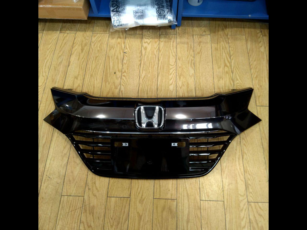ホンダ純正 ヴェゼル純正グリル | カー用品 ボディパーツ グリルを通販で購入する | 中古カー＆バイク用品の販売ならアップガレージ