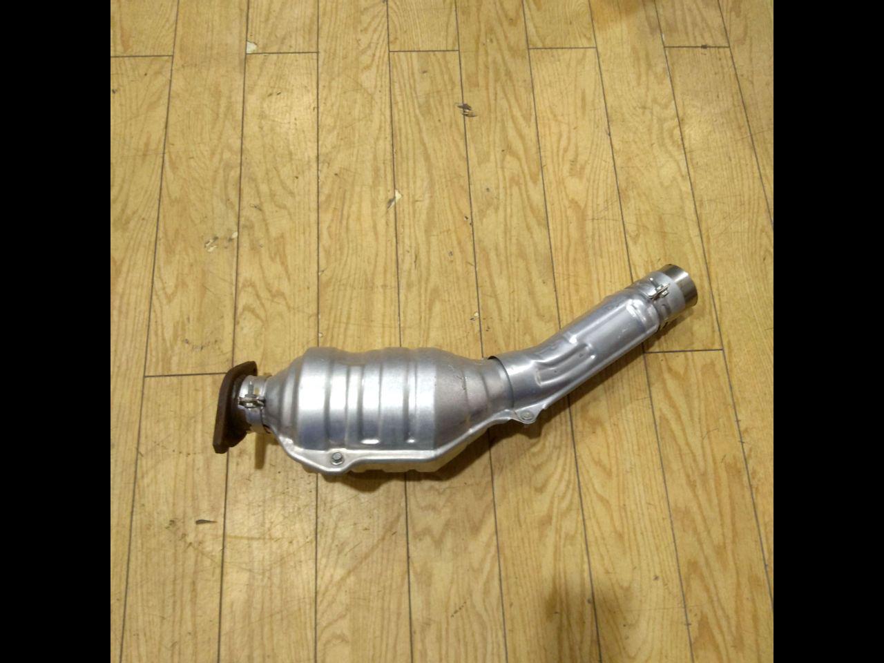 【値下げしました】ワケアリ トヨタ純正(TOYOTA) 86/ZN6 純正第2触媒 | わけあり | アップガレージ 千葉松戸店 | カー用品 ...