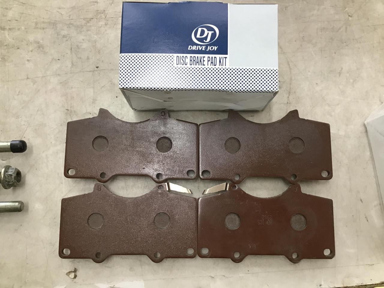 DRIVEJOY [V9118-A092]ブレーキパッド | 新古品 | アップガレージ 鈴鹿店 | カー用品 ブレーキ系 ブレーキパッド ...