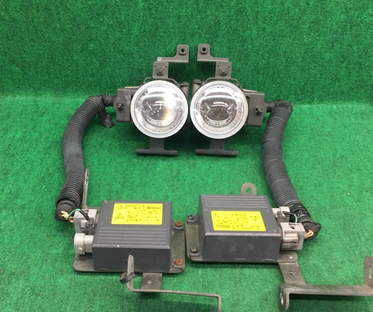 STANLEY製 トヨタ純正オプション HIDフォグランプ 左右セット | カー用品 バルブ・HID その他HID・バルブを通販で購入する ...