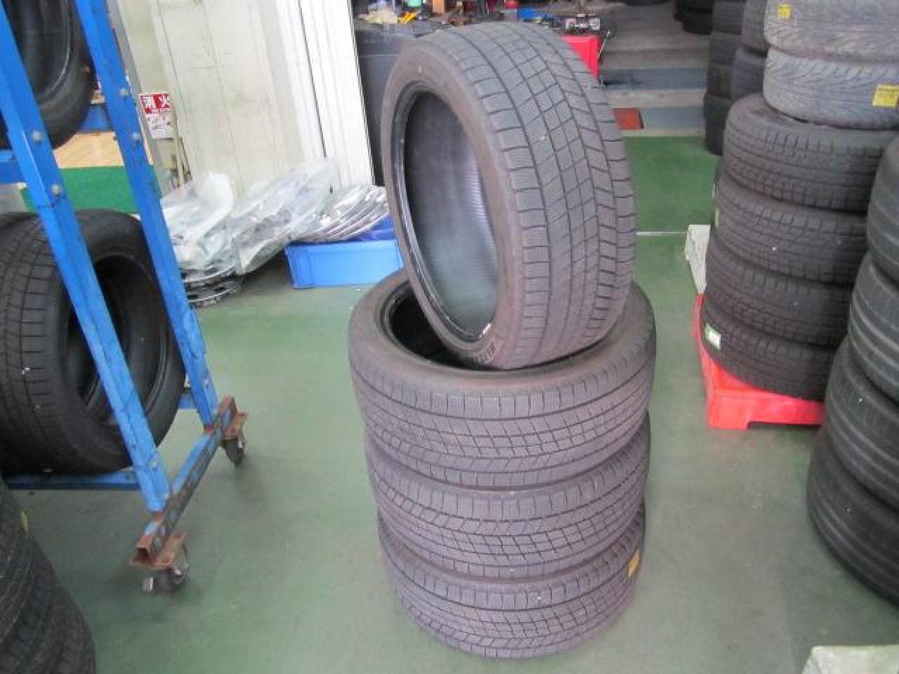 スポット BRIDGESTONE BLIZZAK VRX3 | カー用品 スタッドレスタイヤ 18インチスタッドレスタイヤを通販で購入する ...