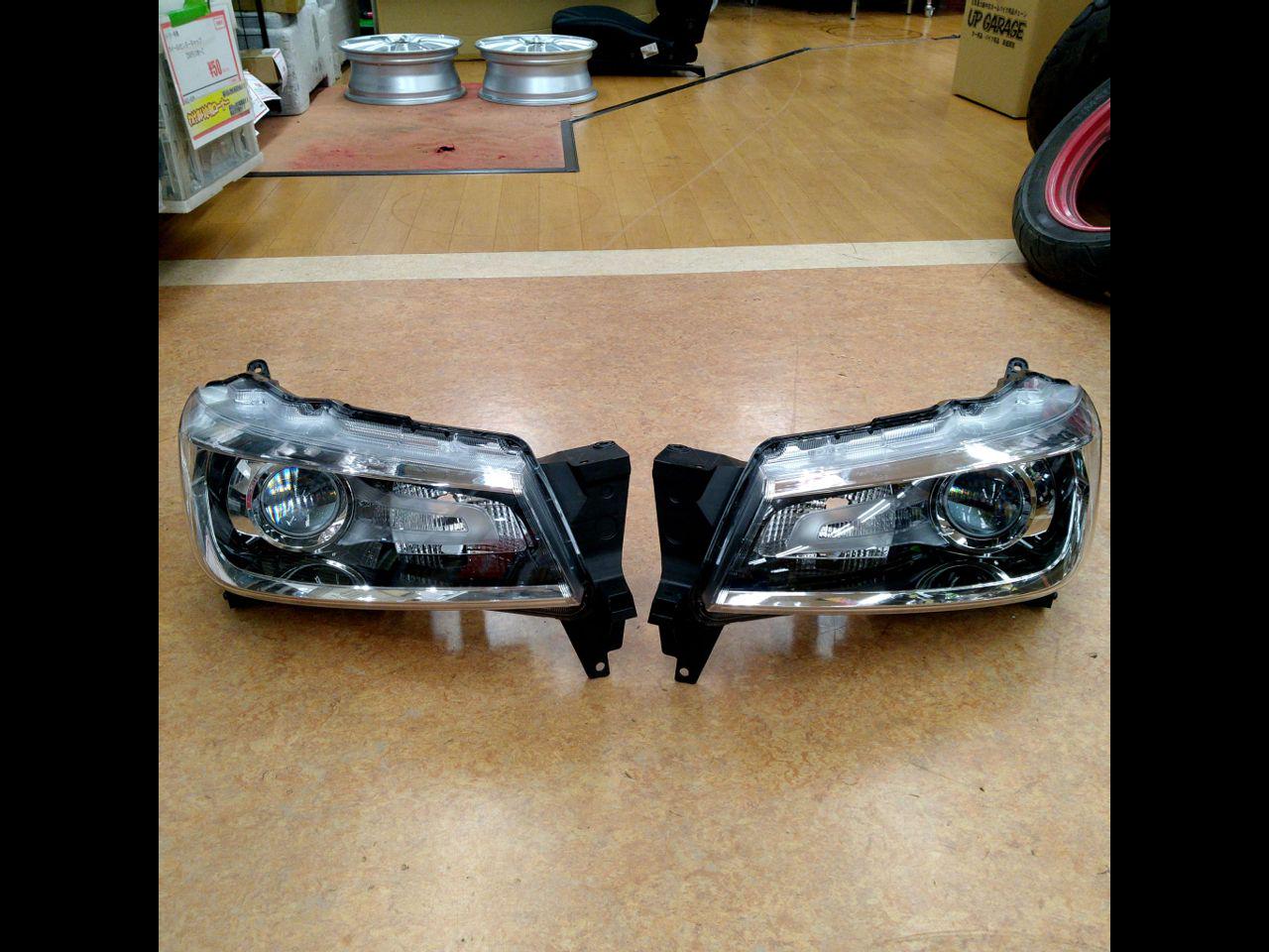 【ソリオ バンディット MA36S】SUZUKI純正 LEDヘッドライト | 中古品 | アップガレージ 横須賀根岸店 | カー用品 ボディパーツ ヘッドライトを通販で購入する | 中古カー ...