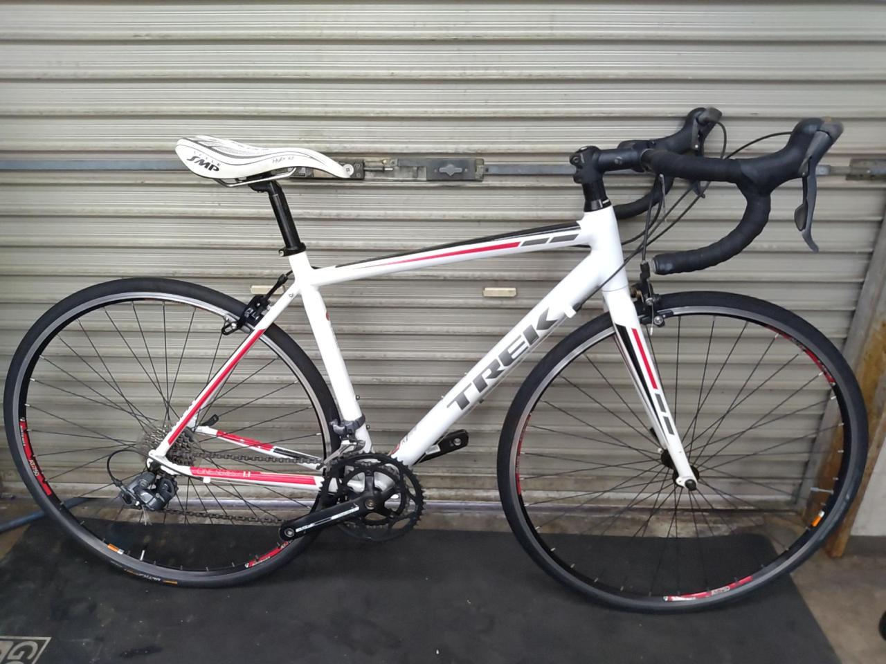 【わけあり現状販売】TREK one series 1.1 アルミフレームロードバイク ホワイト 2015年モデル/2×8S ※状態良くない為現状販売 | 自転車 スポーツ ロードバイクを通販 ...