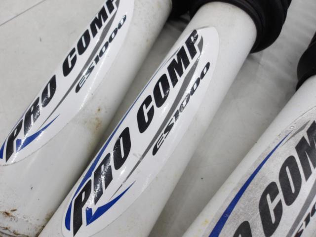 PRO COMP ES1000 3インチリフトアップキット | カー用品 足まわり サスキットを通販で購入する | 中古カー＆バイク用品の販売ならアップガレージ