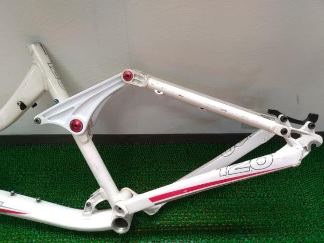 1大特価KONA ONE20 2010モデル MTBフレーム ホワイト | MTB(マウンテンバイク)用フレームを通販で購入する | 中古 ...