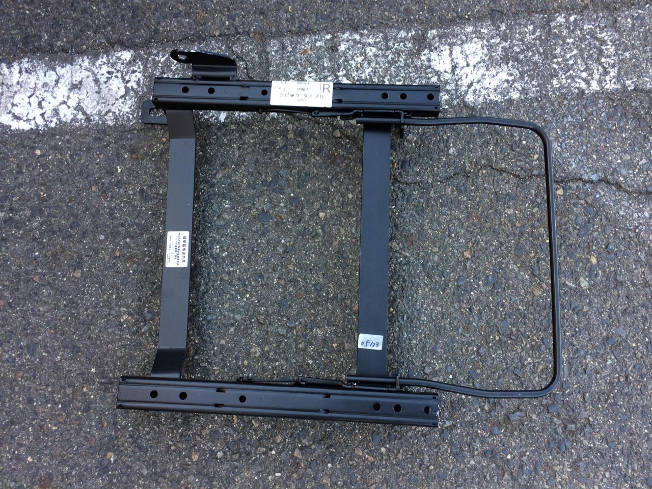 カワイ製作所 リクライニング用シートレール 運転席 右 RH【シビック EP3】 | カー用品 シート シートレール(その他)を通販で購入する ...