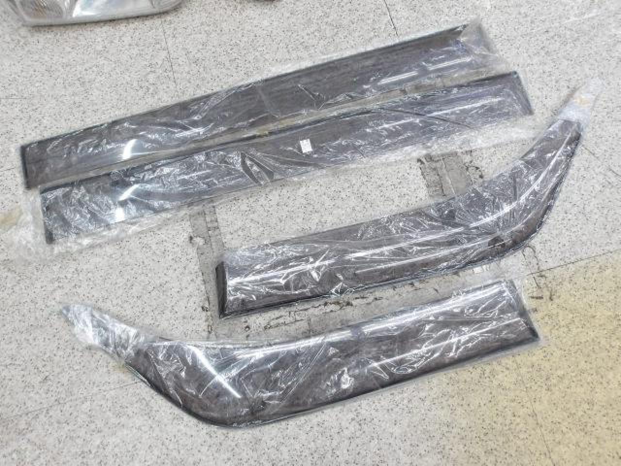 【スズキ純正】ワイドバイザー(83905-68H10) | カー用品 ボディパーツ その他ボディパーツを通販で購入する | 中古カー＆バイク用 ...