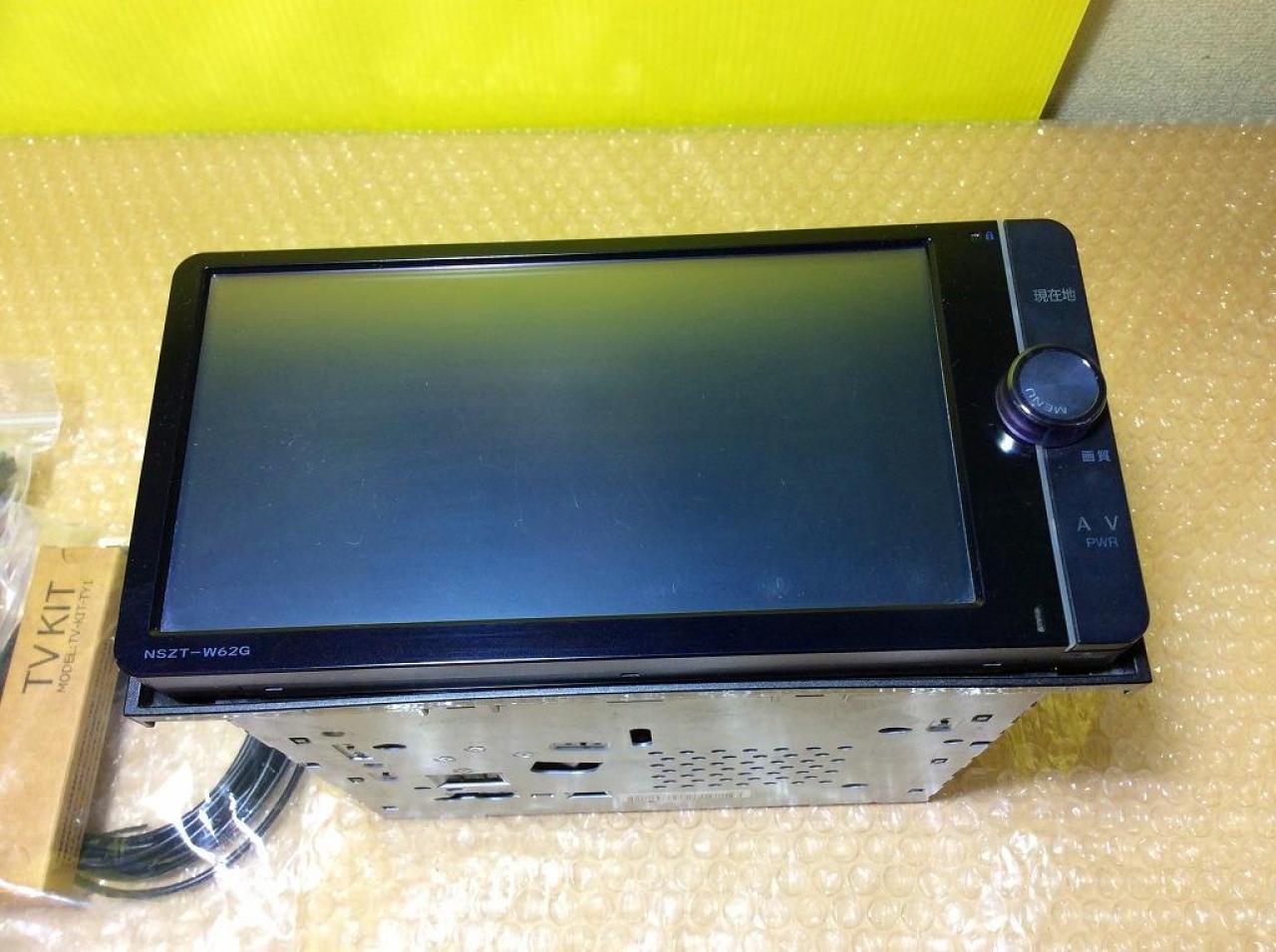 【トヨタ純正】NSZT-W62G フルセグ地デジ メモリーナビ CD/DVD/SD/BT 7型ワイド 2016年地図 | カー用品 カーナビ(地デジ） AV一体メモリーナビ（地デジ）を通販で ...