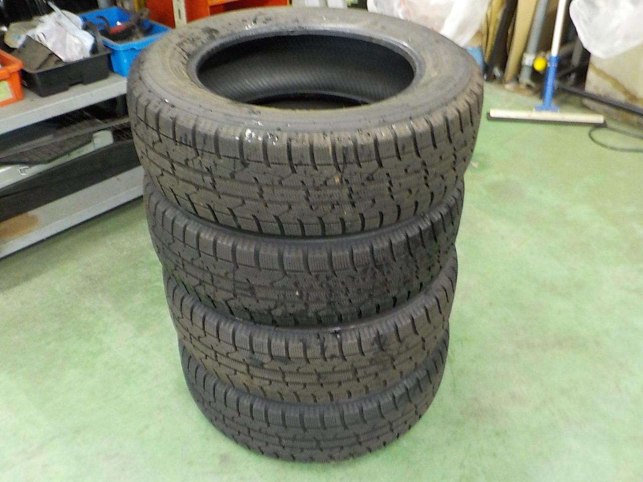 TOYO OBSERVE GARIT GIZ 185/65R15 4本セット | カー用品 スタッドレスタイヤ 15インチスタッドレスタイヤを通販で購入する | 中古カー＆バイク用品の販売なら ...