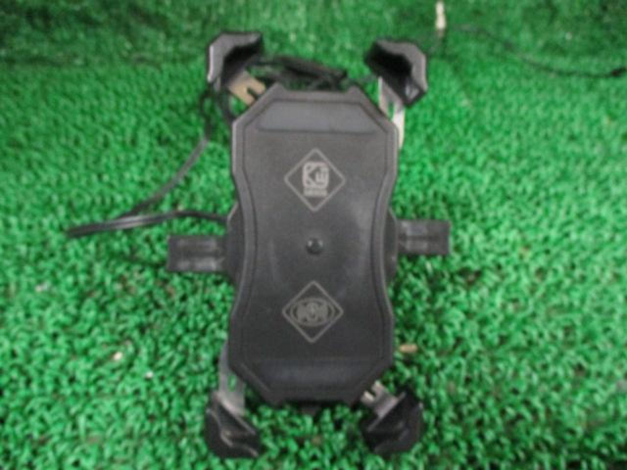 【Kewig】充電機能つきスマホホルダー | バイク用品 ツーリング用品 その他キャリア(二輪)を通販で購入する | 中古カー＆バイク用品の ...