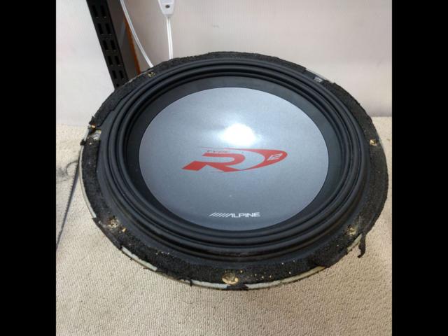 ALPINE SWR-1242D | 中古品 | アップガレージ 東村山店 | カー用品 スピーカー サブウーハースピーカーを通販で購入する ...