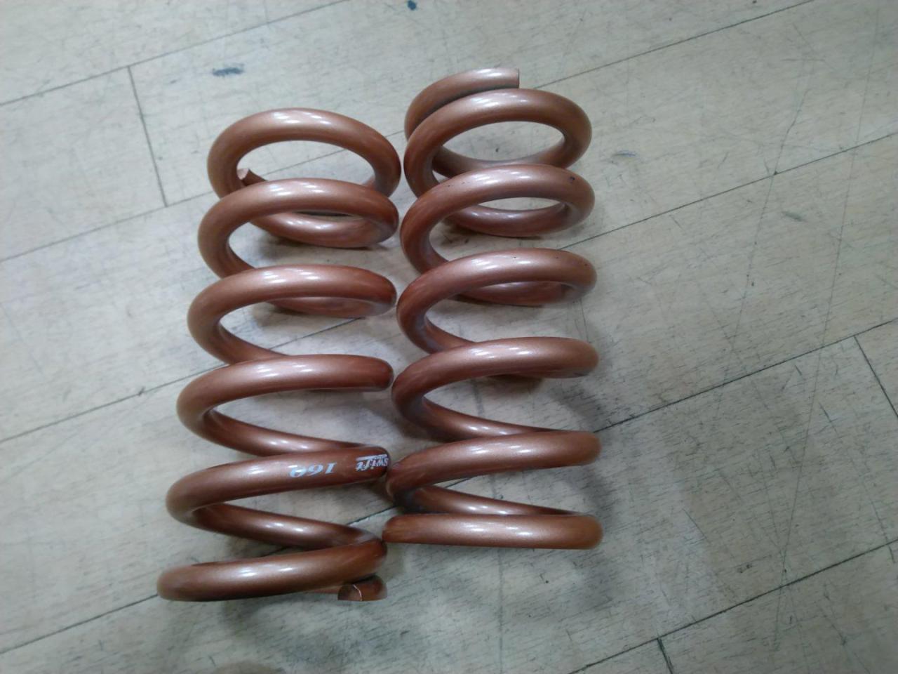 Swift 160 直巻きスプリング | 中古品 | アップガレージ 三郷インター店 | カー用品 足まわり 直巻スプリングを通販で購入する ...