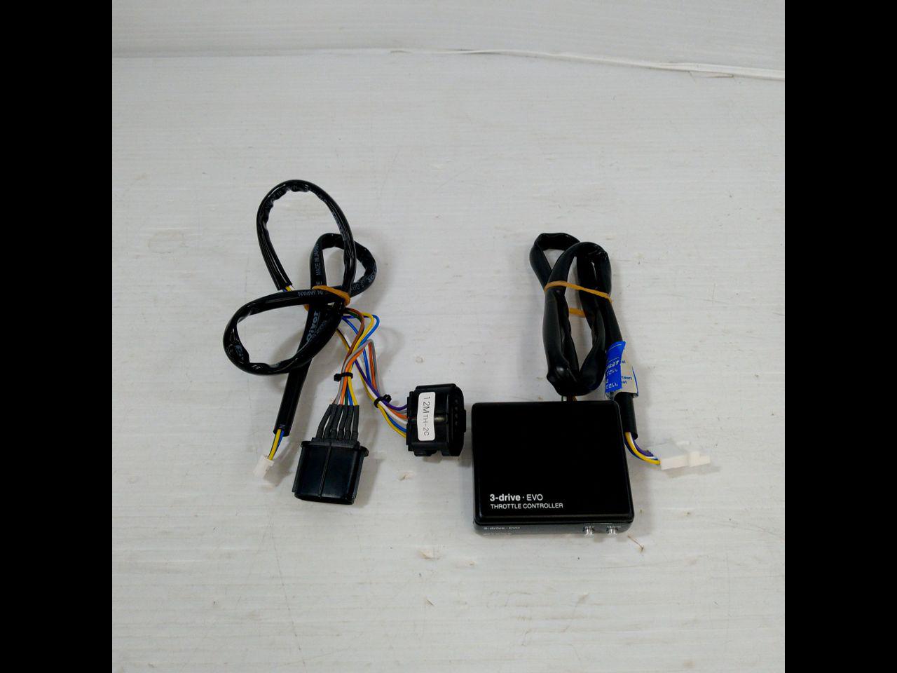 【ジムニー/JB64W/74W】Pivot スロットルコントローラー 3-drive EVO | カー用品 電装系 コンピューターを通販で購入する | 中古カー＆バイク用品の販売ならアップガレージ