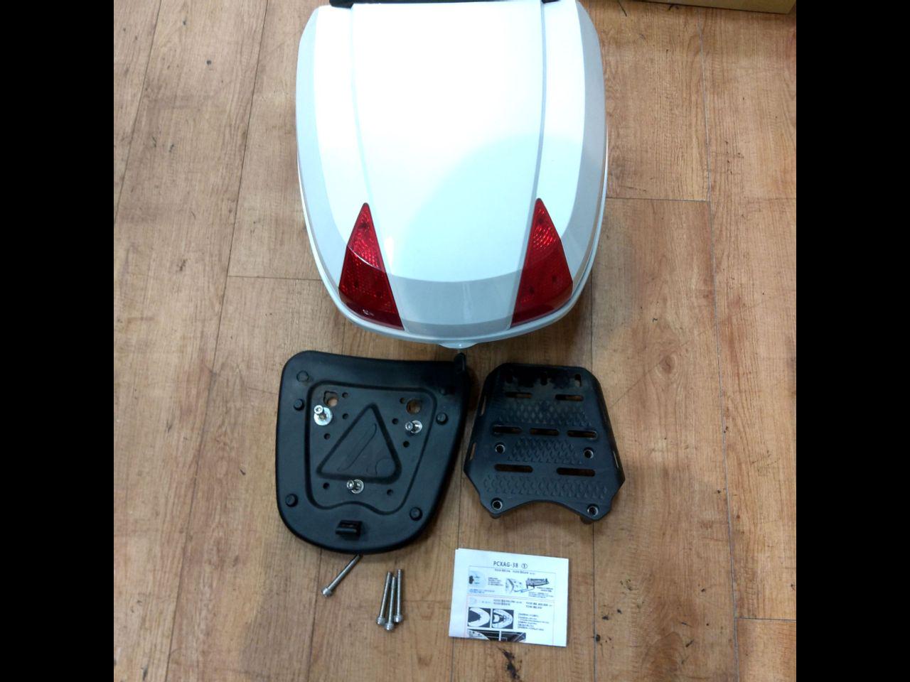 HONDA(ホンダ) PCXAG-38 PCX専用 ツーリングボックス | バイク用品 ツーリング用品 BOX(二輪)を通販で購入する ...