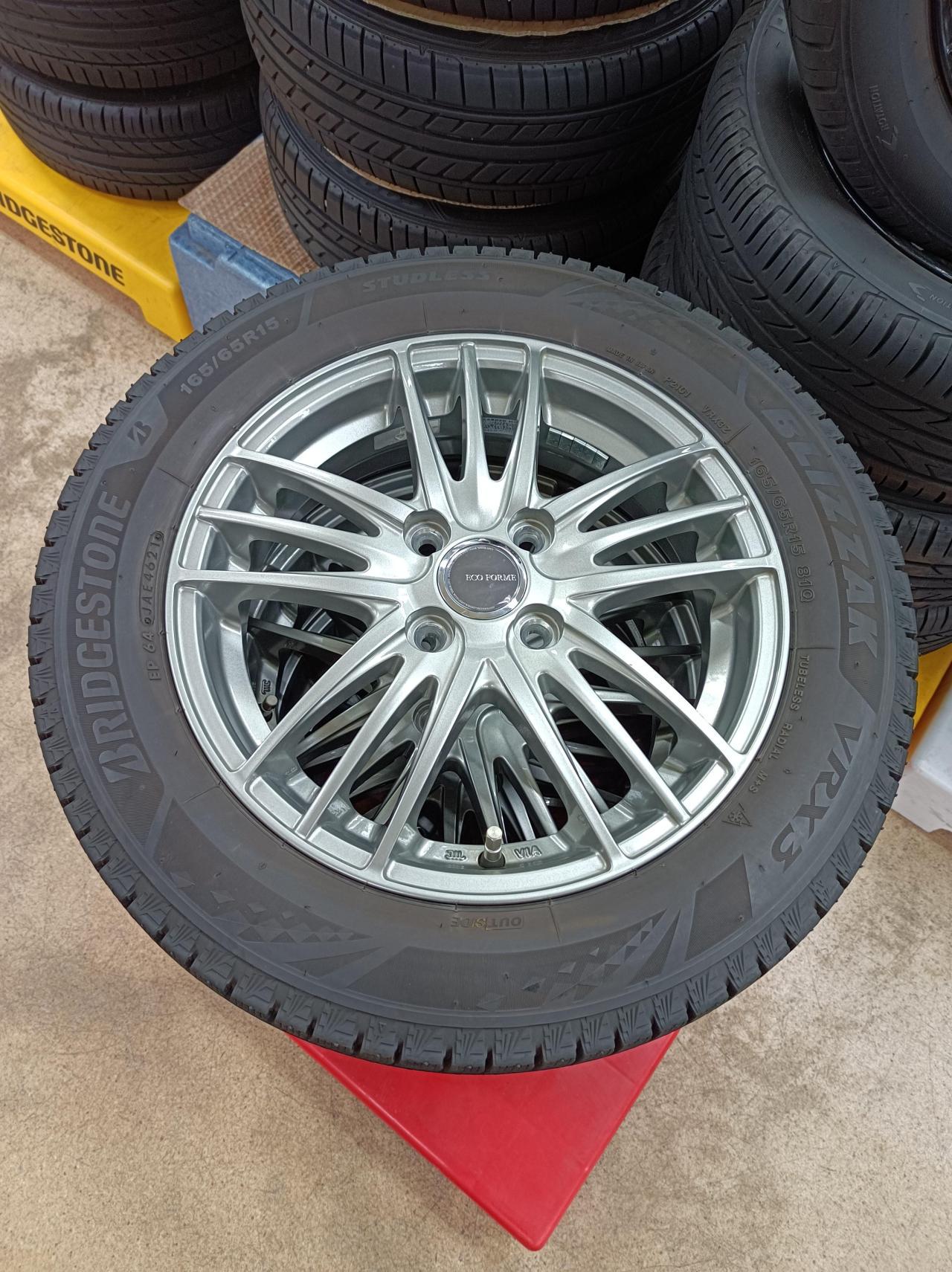 BRIDGESTONE ECO FORME SE-18 + BRIDGESTONE BLIZZAK VRX3 81Q | カー用品 ...