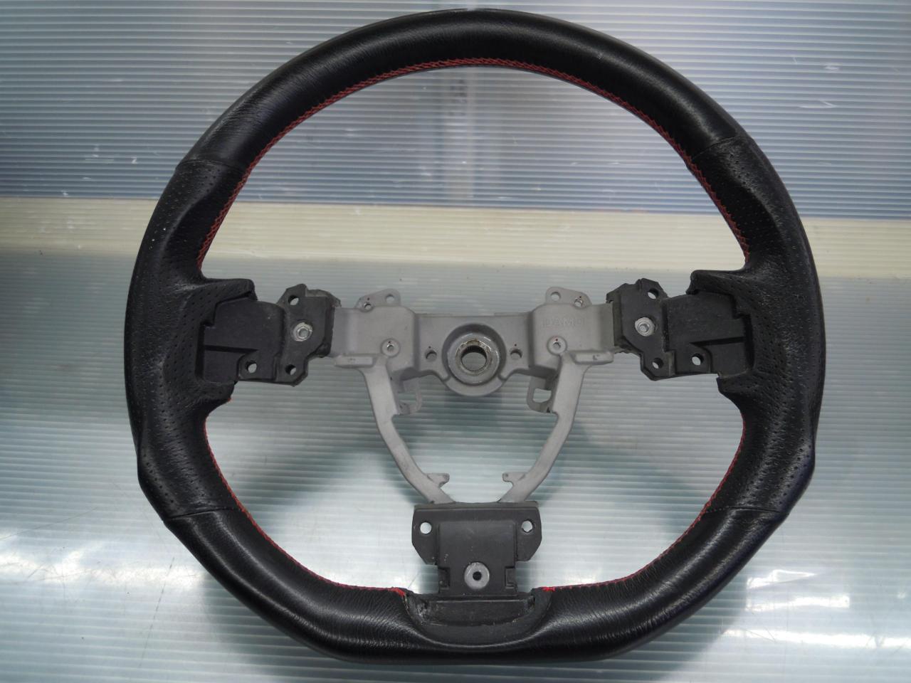 DAMD Dシェイプステアリング SS362-D 【レガシィBR9】 | カー用品 インテリア ステアリングを通販で購入する | 中古カー ...