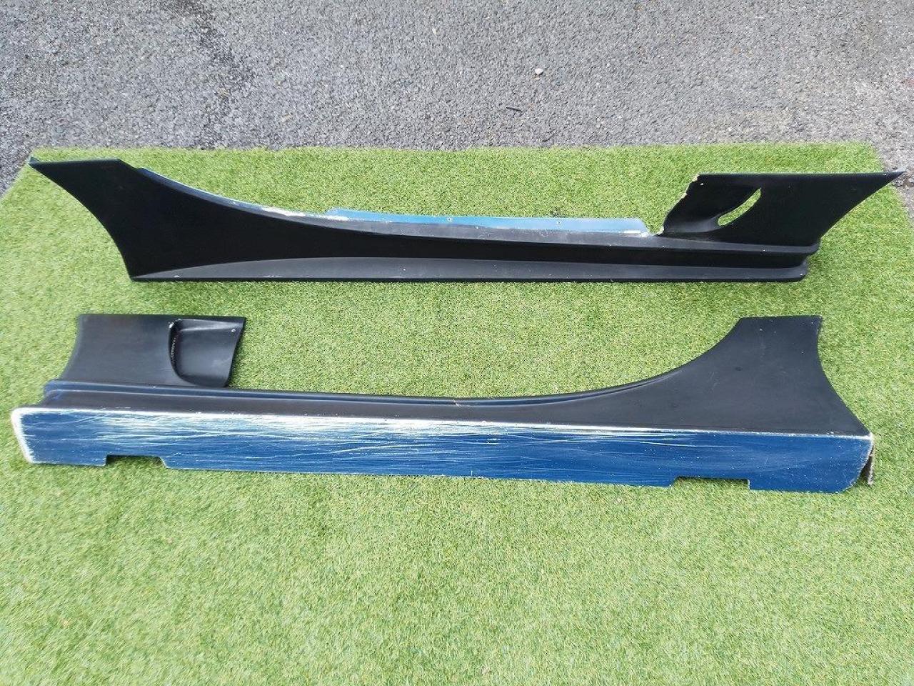 【値下しました!】URAS(ユーラス) RX-7 FD3S TYPE-GT サイドステップ | カー用品 ボディパーツ サイドエアロを通販で ...