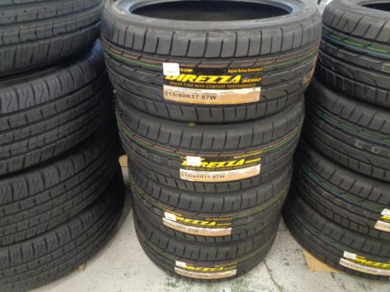 DUNLOP DIREZZA DZ102 215/40R17 87W XL | カー用品 タイヤ 17インチタイヤを通販で購入する | 中古カー＆バイク用品の販売ならアップガレージ