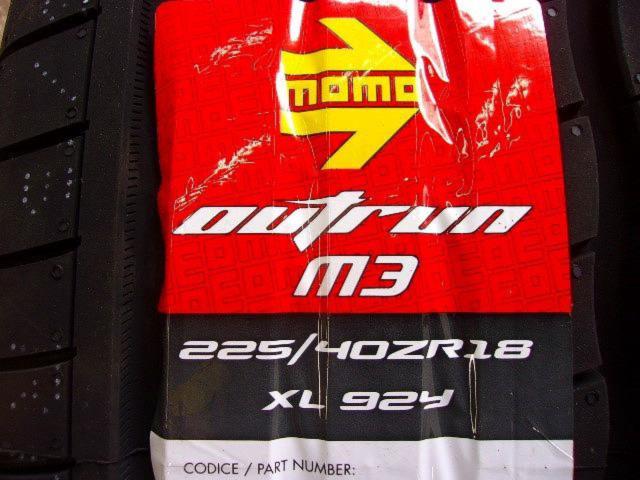 OZ RACING RALLY RACING + MOMO OUTRUN M-3 225/40R18 92Y XL | 中古品 | アップガレージ 川越インター店 | カー用品 タイヤホイール ...