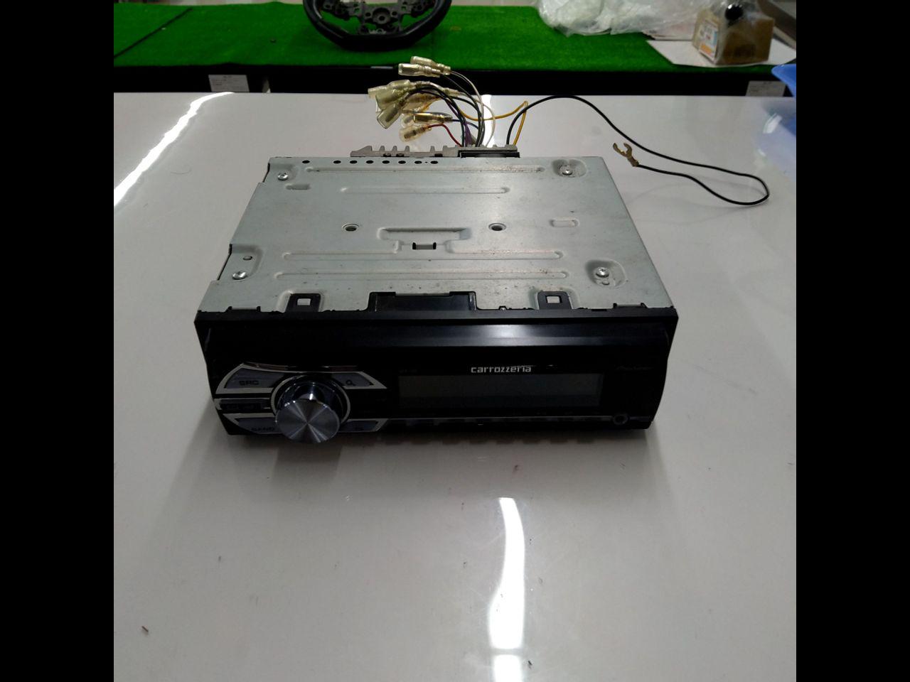 carrozzeria DEH-380 ★フロントAUX機能付き★ | カー用品 ヘッドユニット CDチューナーを通販で購入する | 中古カー ...