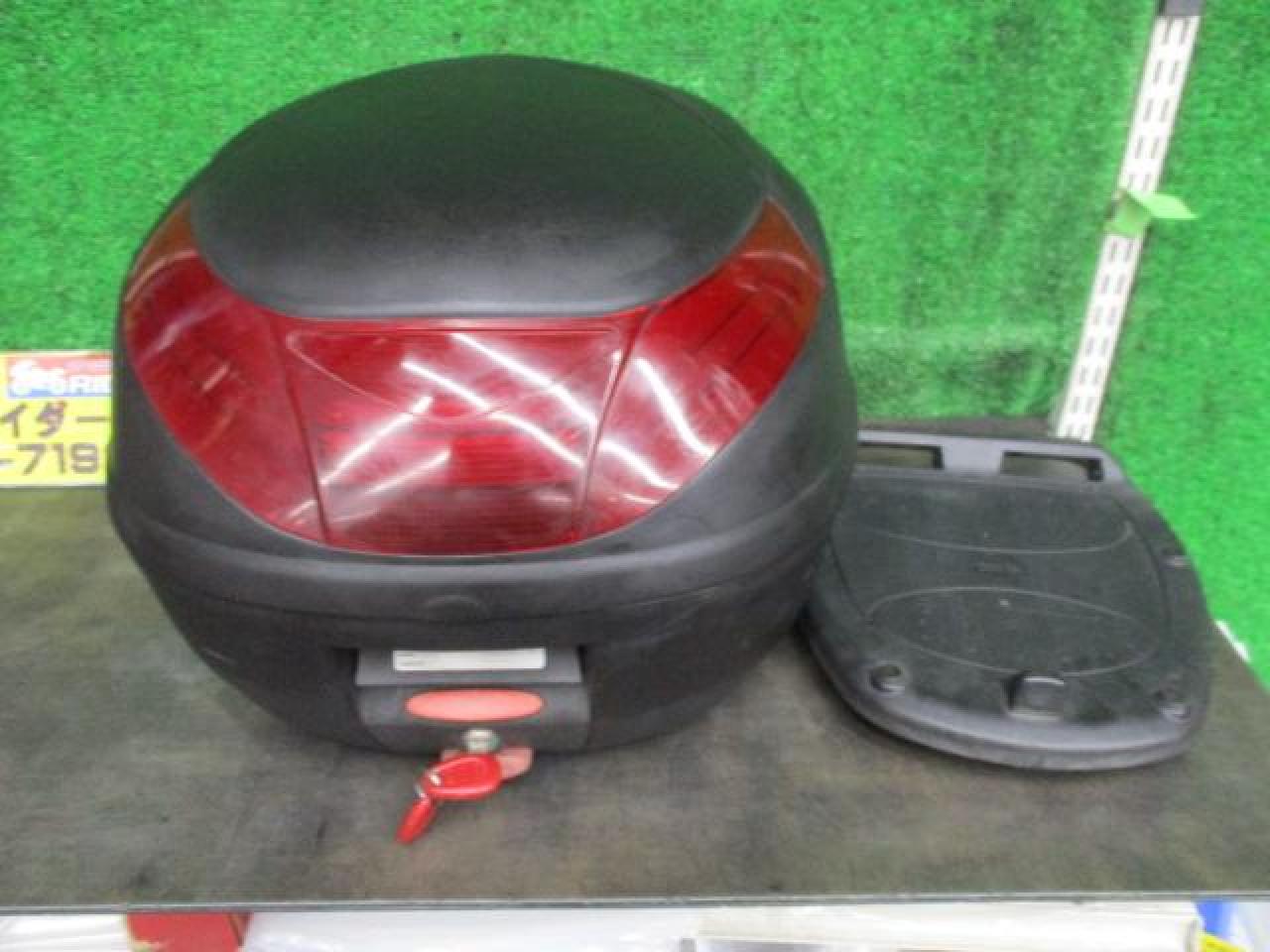 【GIVI】ジビ E260 モノロックケース 26L | バイク用品 ツーリング用品 BOX(二輪)を通販で購入する | 中古カー＆バイク用品の販売ならアップガレージ