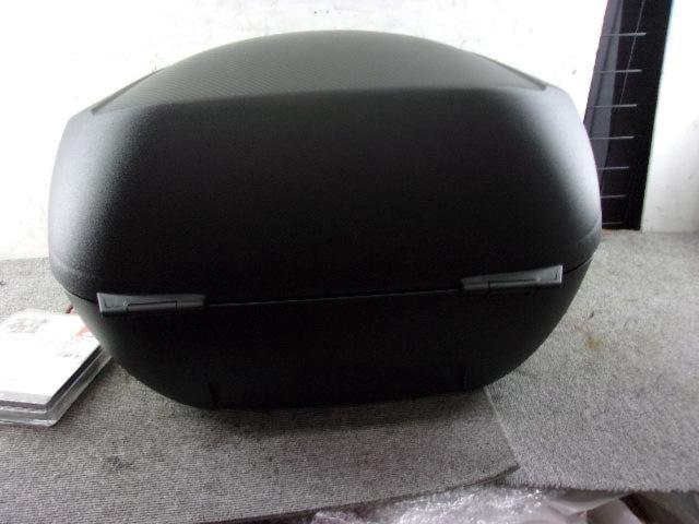 GIVI(ジビ) V40 モノキーベース リアボックス TECH未塗装ブラック | バイク用品 ツーリング用品 BOX(二輪)を通販で購入する | 中古カー＆バイク用品の販売ならアップガレージ