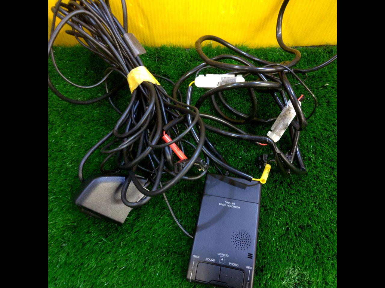 TOYOTA DRD-H66 ドライブレコーダー | カー用品 カーAVアクセサリー ドライブレコーダーを通販で購入する | 中古カー＆バイク用品の販売ならアップガレージ