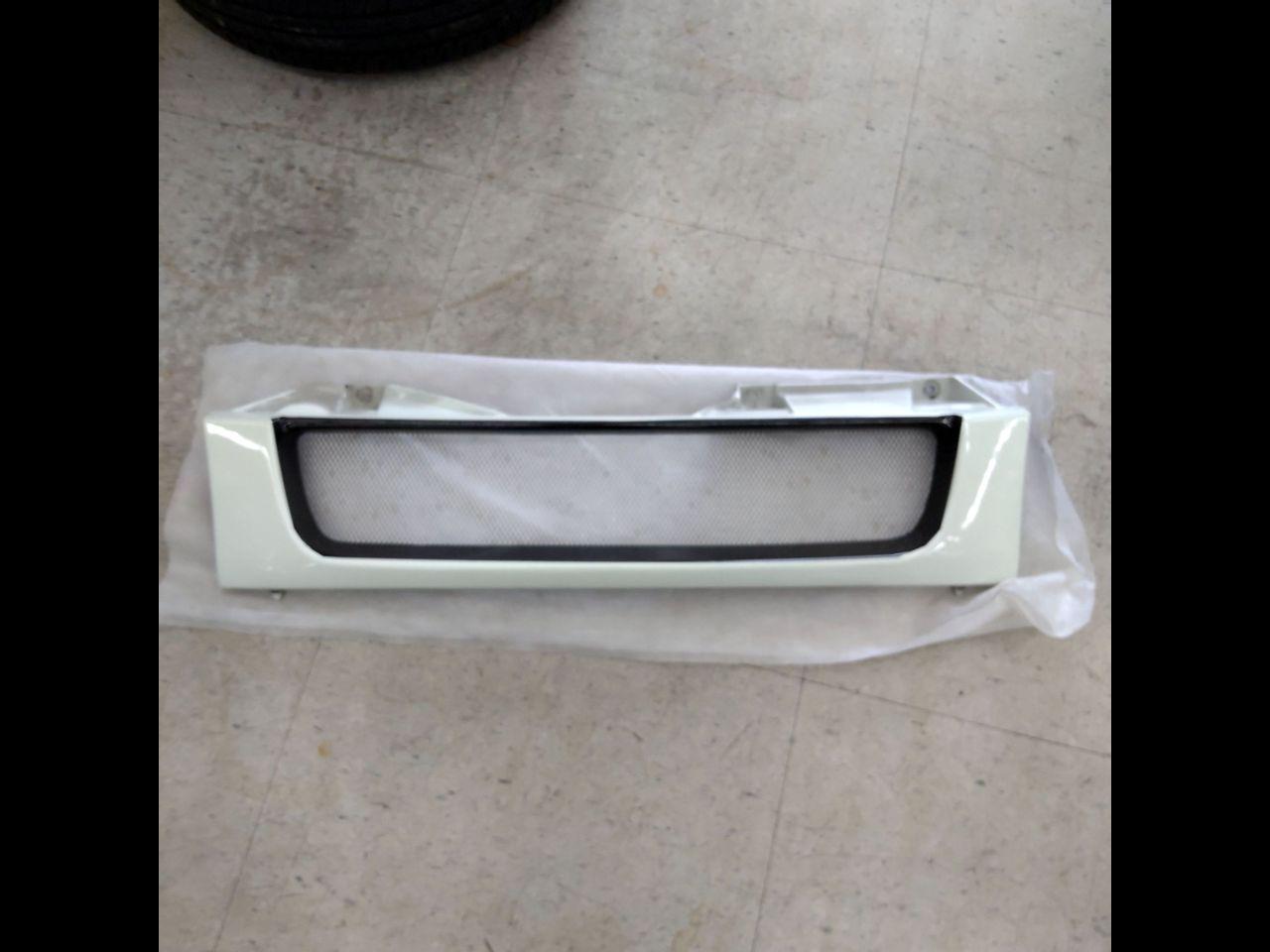 メーカー不明 JB23/ジムニー フロントグリル | カー用品 ボディパーツ グリルを通販で購入する | 中古カー＆バイク用品の販売ならアップガレージ