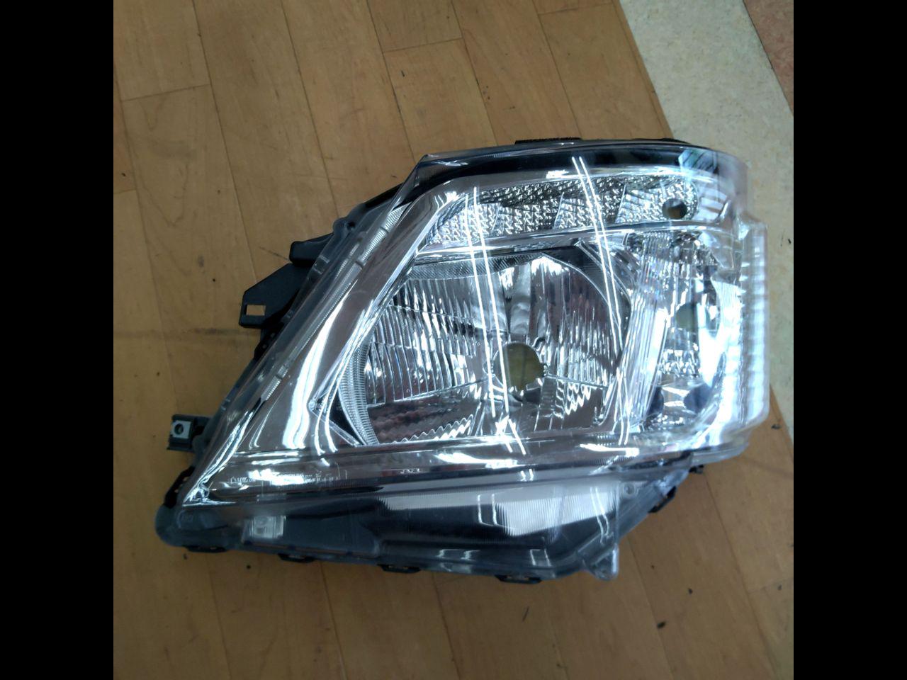 ※大幅値下げしました※ 4ワケアリ現状販売 日産(NISSAN)純正 ヘッドライト ※LH/助手席側のみ【キャラバン/NV350】 | カー ...